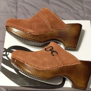 Nine West | Shoes | Nine West Suede Platform Mules | Poshmark